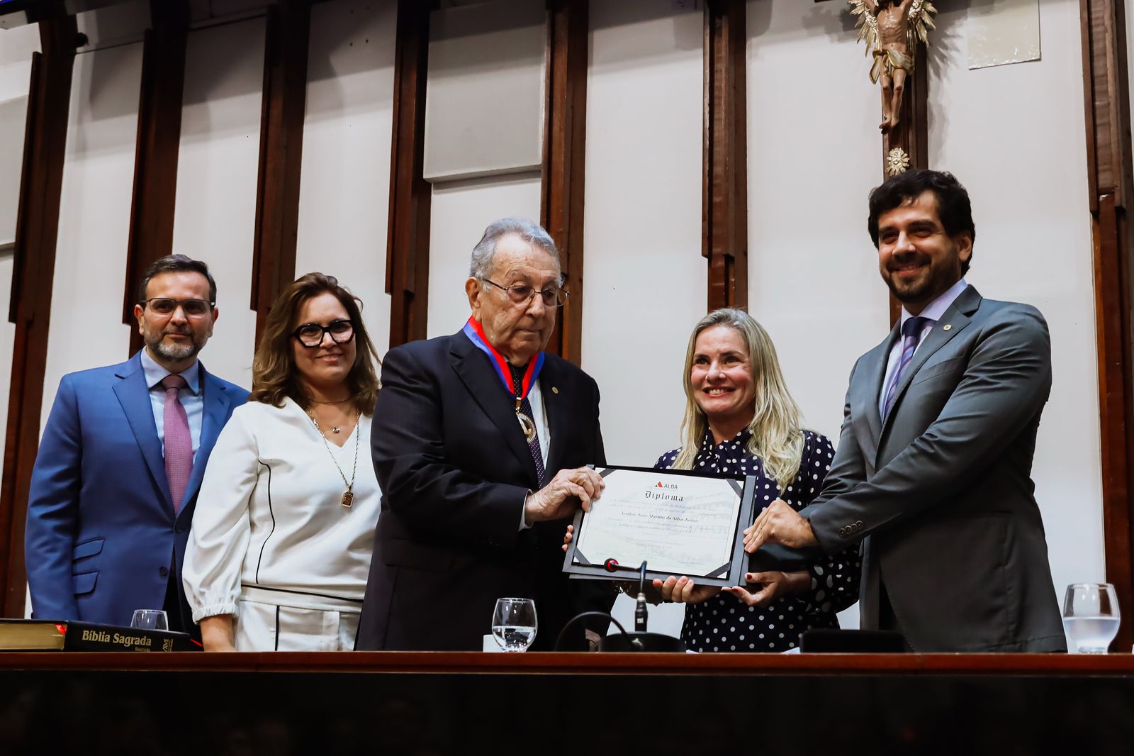 Em sessão especial na Alba, presidente da CNA recebe Comanda 2 de Julho ...